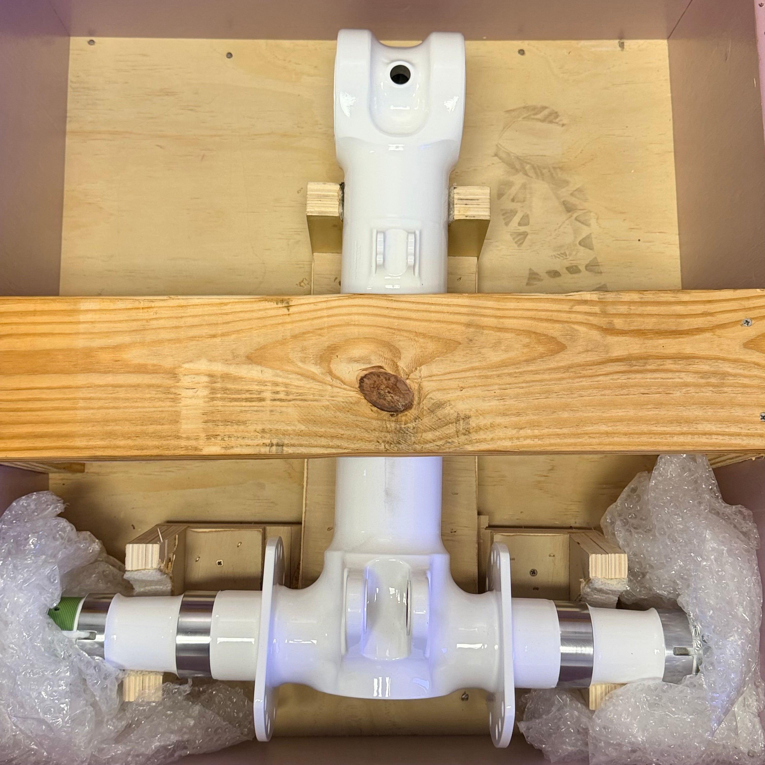 1159LM40140-13 AXLE - OVERHAULED FAA 8130-3 – Avilist Corp